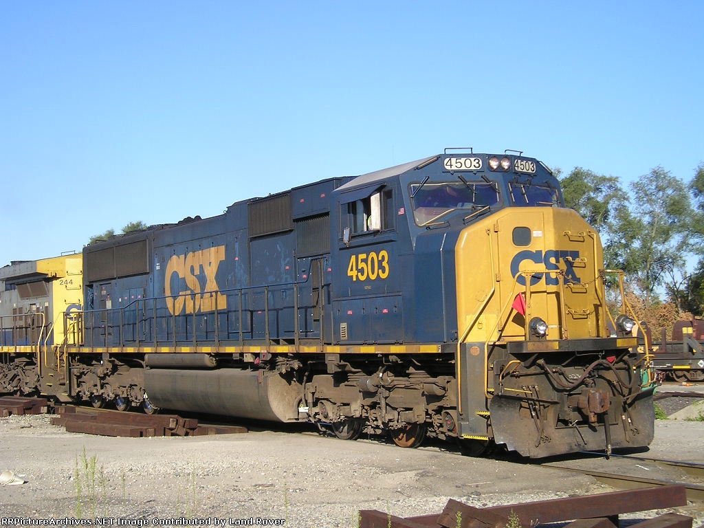 CSXT 4503 On CSX K 587 East